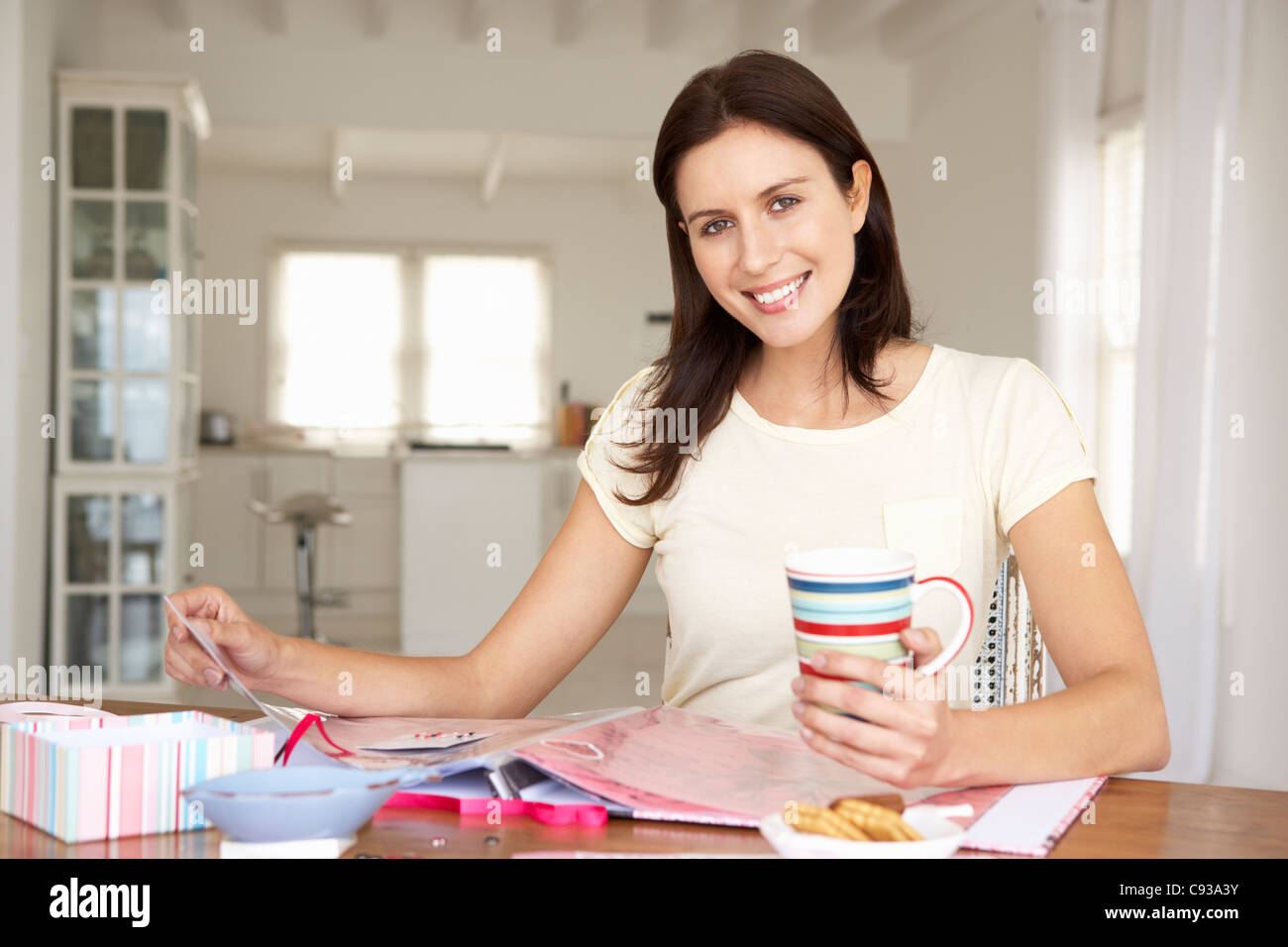 Woman scrapbooking hi-res stock photography and images - Alamy
