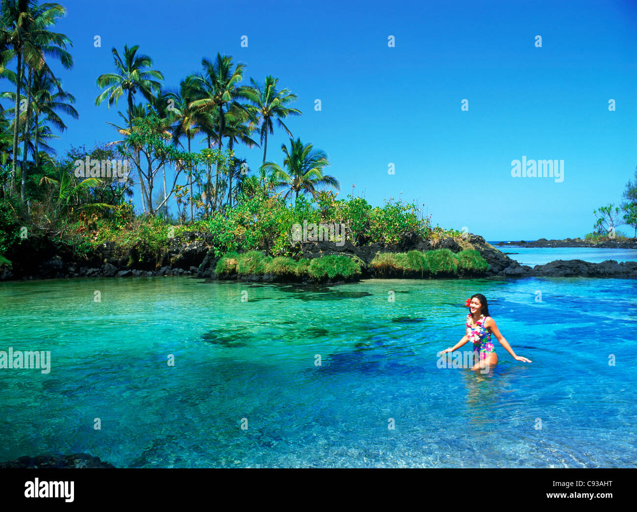 Hilo girl hi-res stock photography and images - Alamy