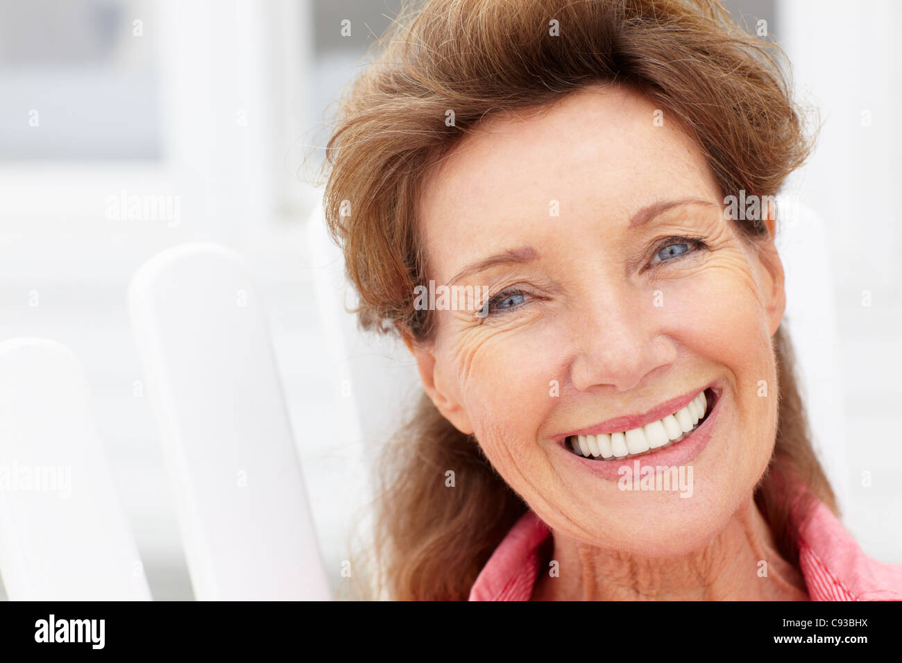 Senior woman head and shoulders Stock Photo - Alamy