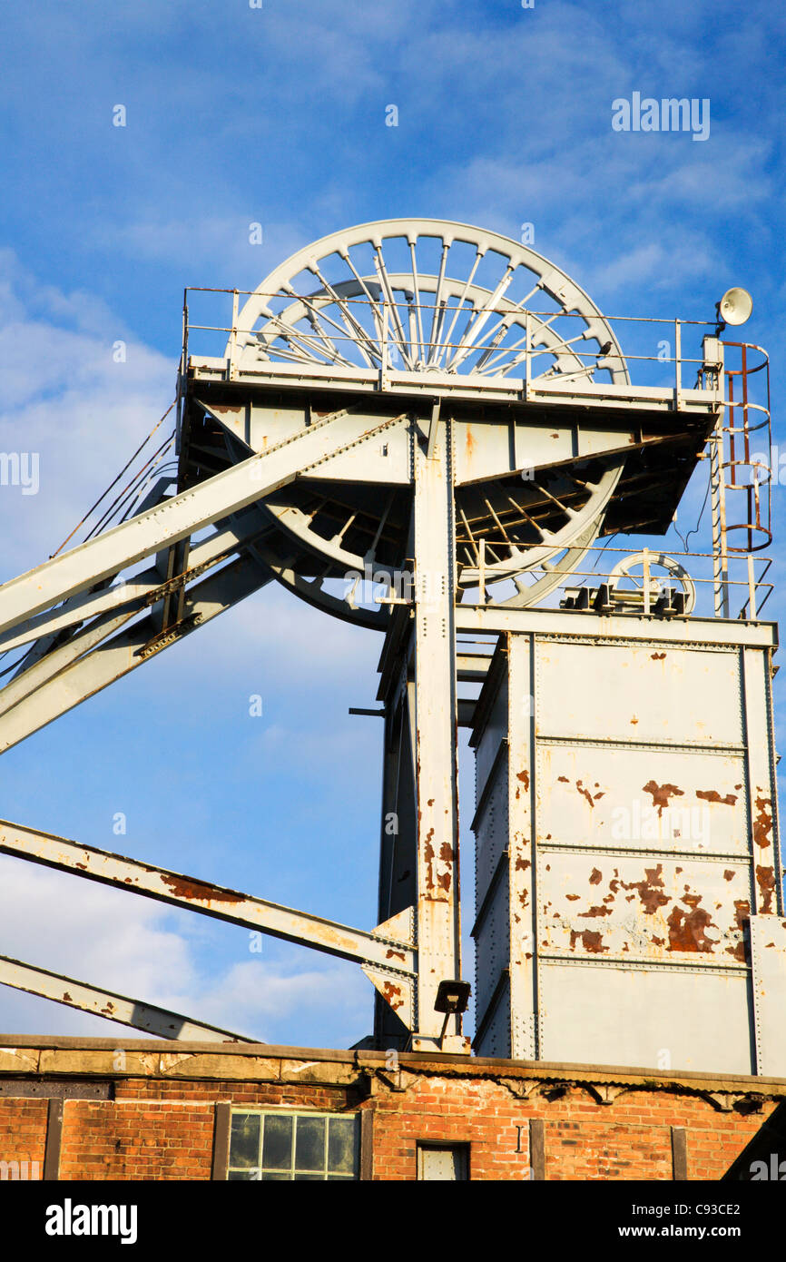 Colliery pit head winding gear hi-res stock photography and images - Alamy