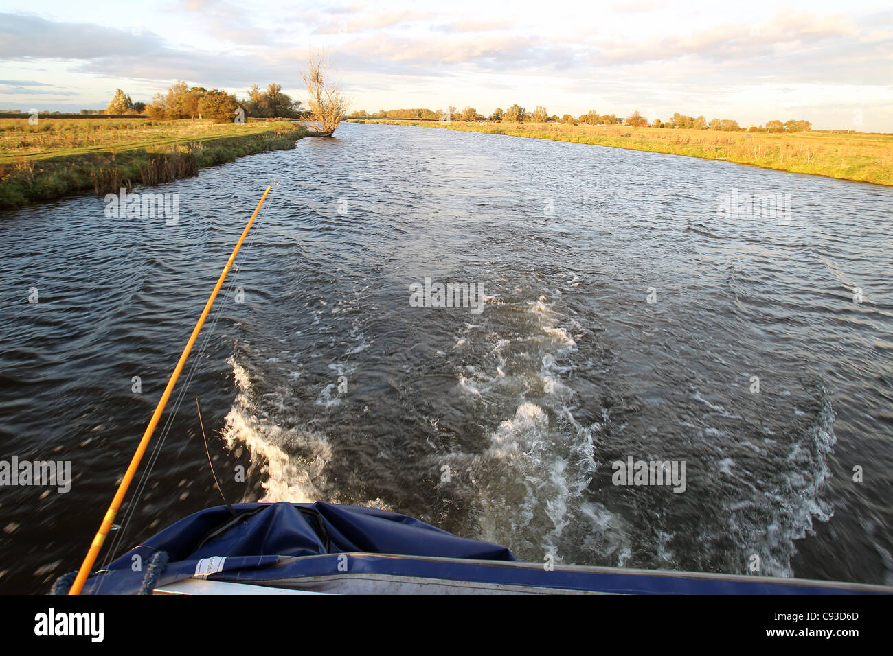 Views of The Fens from the river Great Ouse Stock Photo - Alamy