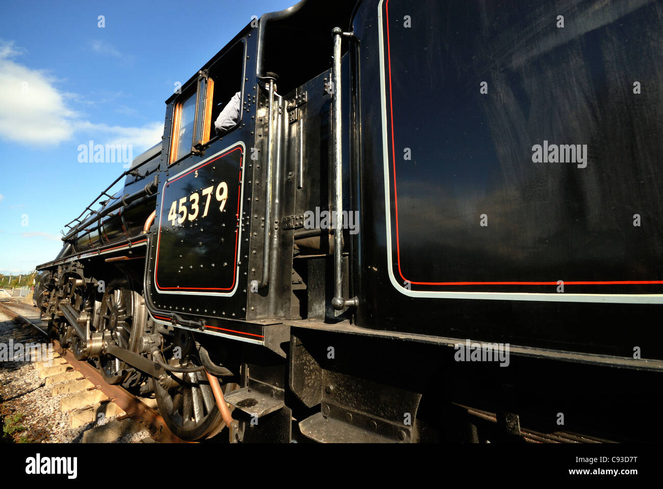 Steam locomotive Black 5 no 45379 at Bitten railway (Avon Valley ...