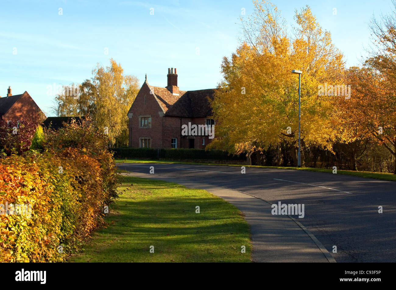Uk autumn village farm hi-res stock photography and images - Alamy