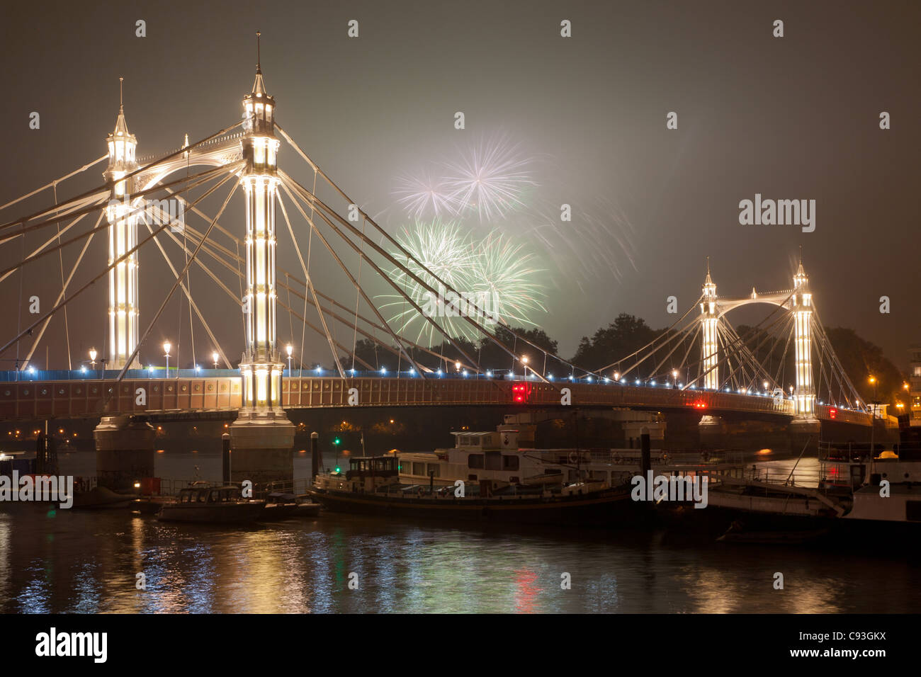 London Fireworks Stock Photos & London Fireworks Stock Images - Alamy