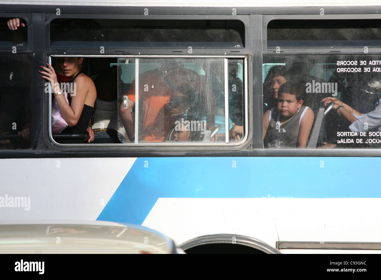 Very crowded bus hi-res stock photography and images - Alamy