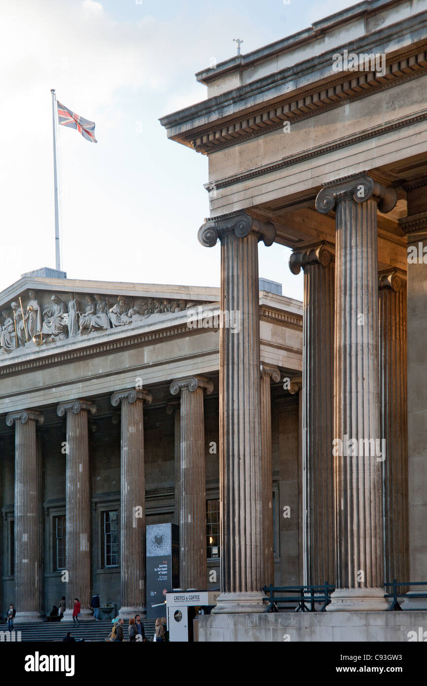 British museum london exterior hi-res stock photography and images - Alamy