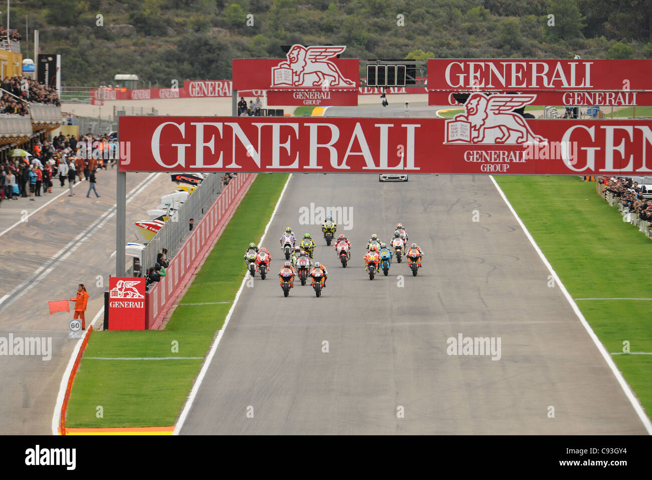 Crash at turn 1 at the Valencia Moto GP involving Valentino Rossi 46 ...