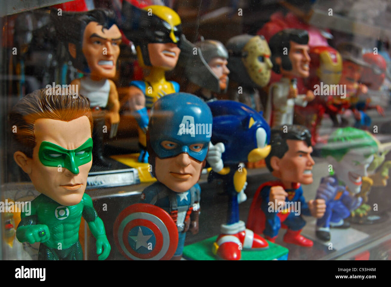 Bobbleheads hi-res stock photography and images - Alamy