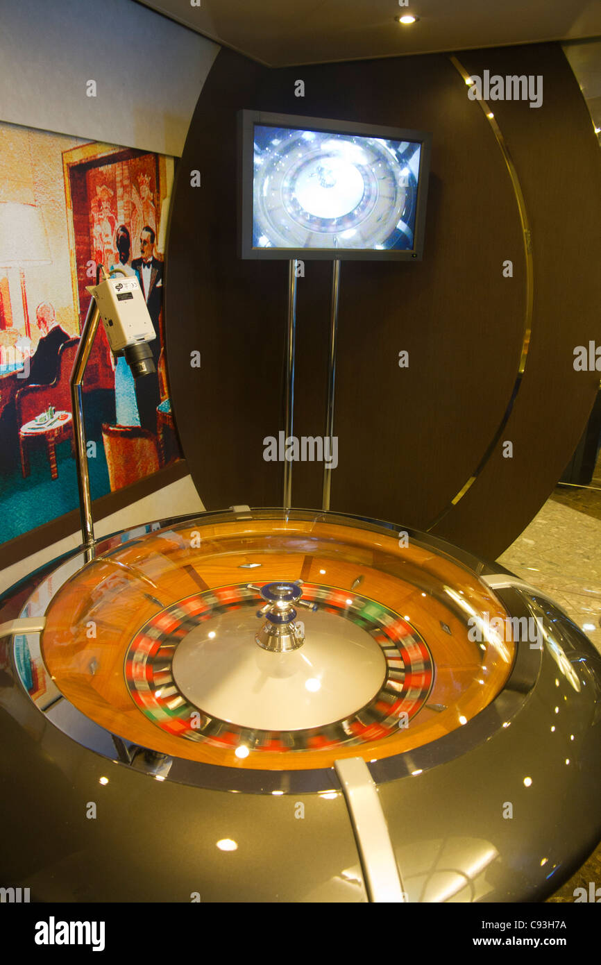 Casino boat hi-res stock photography and images - Alamy