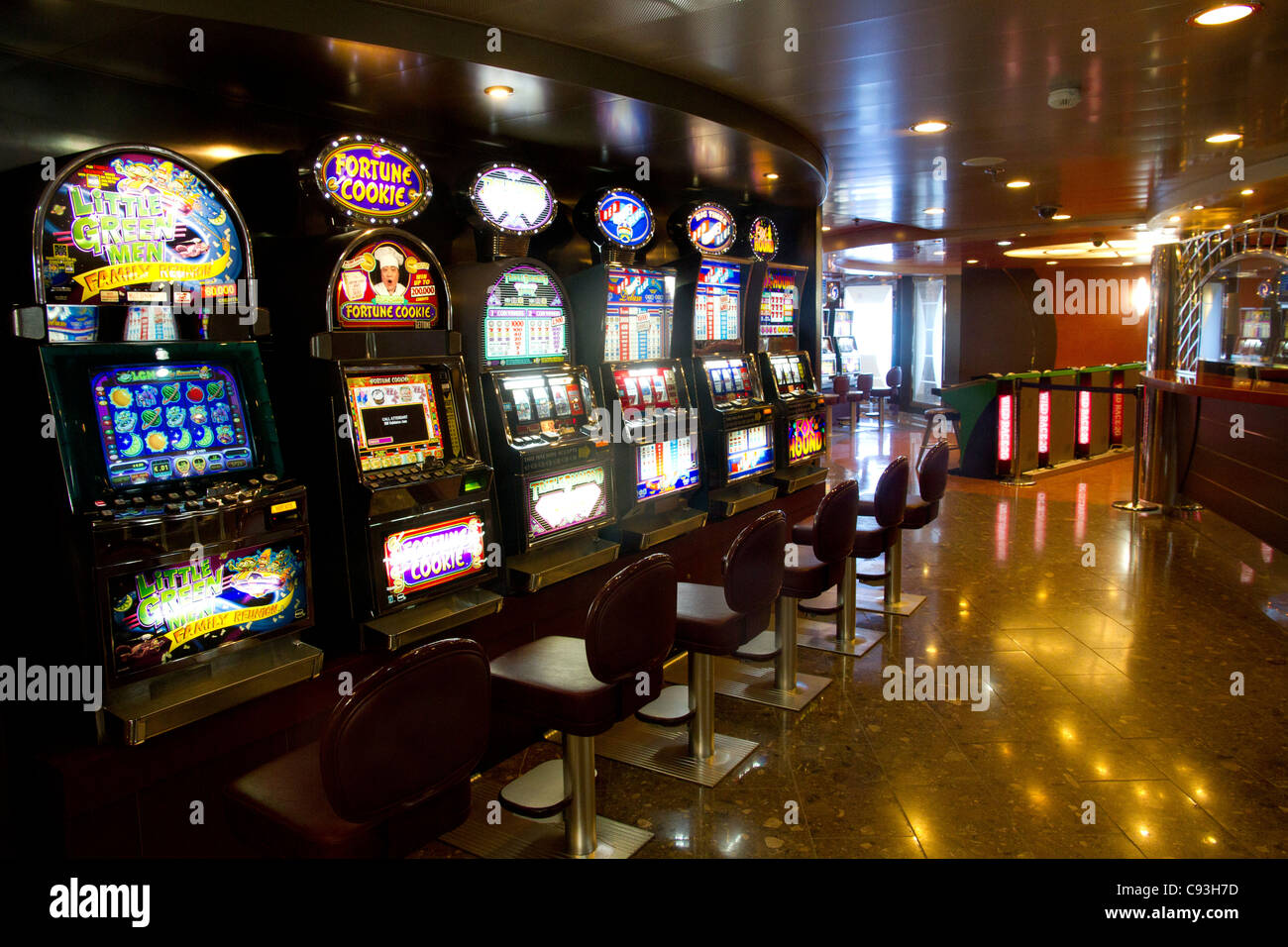 Ship machines hi-res stock photography and images - Alamy