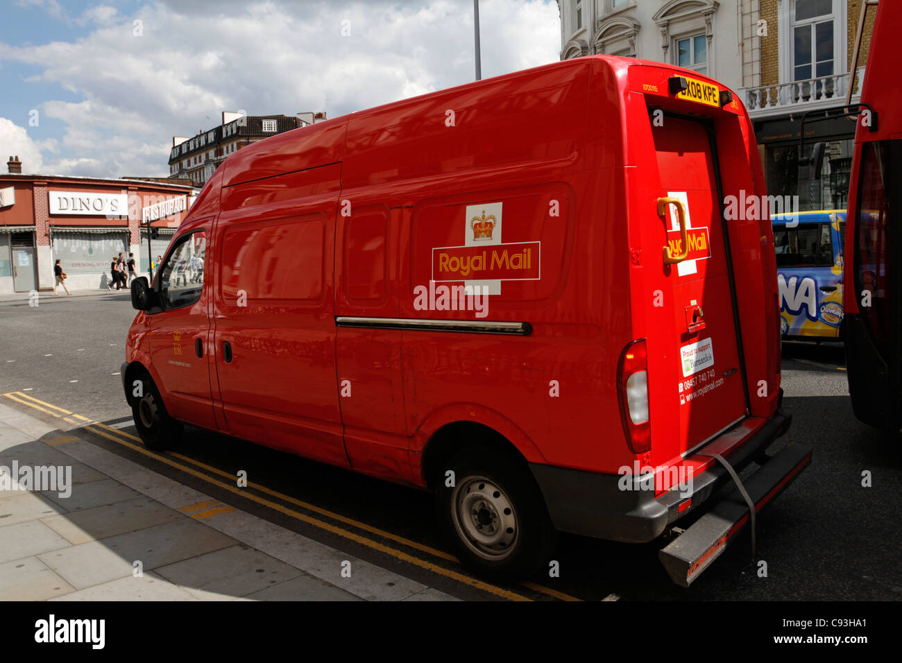 Royal Mail Van - London, England Stock Photo - Alamy
