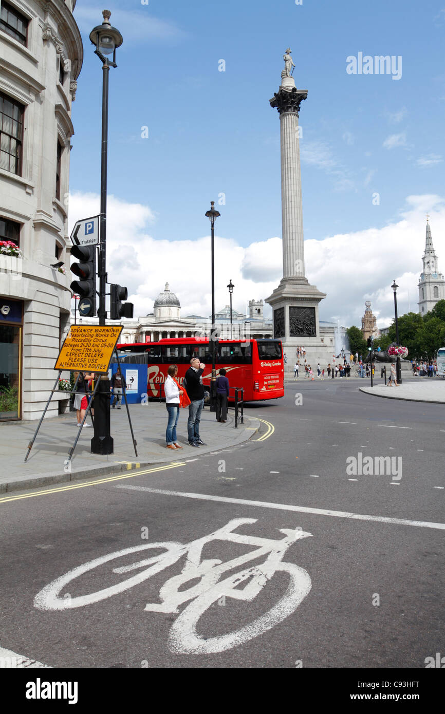 Bicycle sign painted on the street near Trafalgar Square - London ...