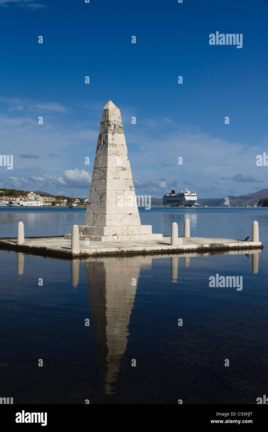Argostoli Kefalonia the Drapanos Bridge over Koutavos lagoon built by ...
