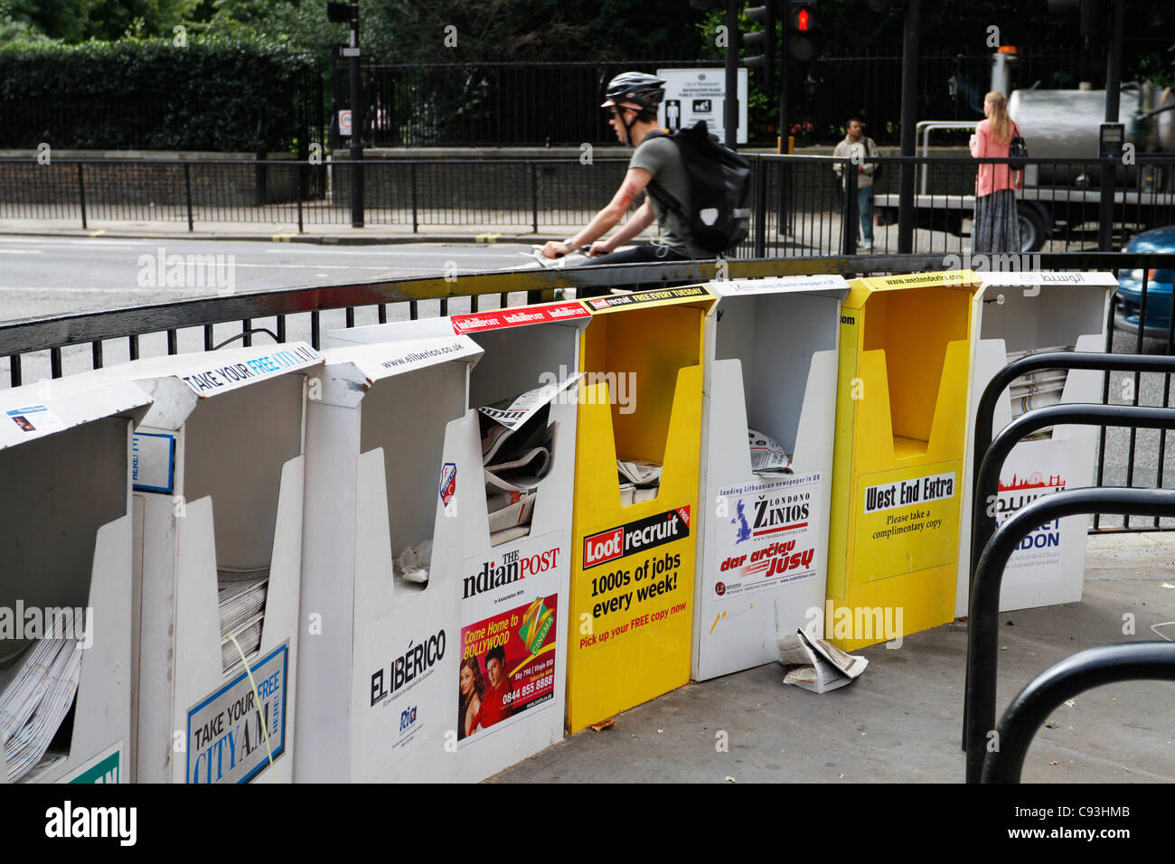 Free newspaper stand hi-res stock photography and images - Alamy