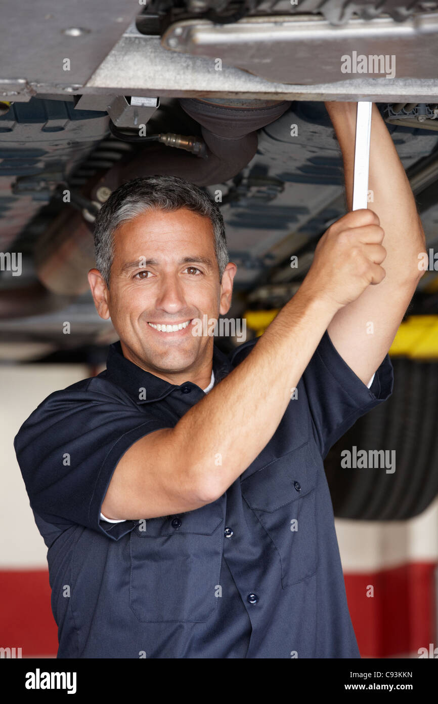 Mechanic at work Stock Photo - Alamy