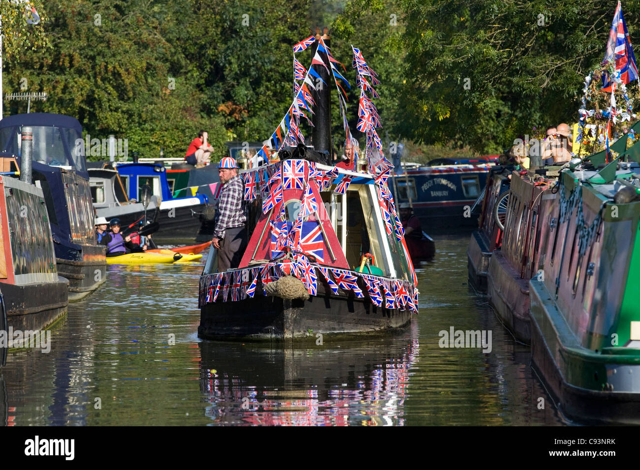 Flags on a narrowboat hi-res stock photography and images - Alamy