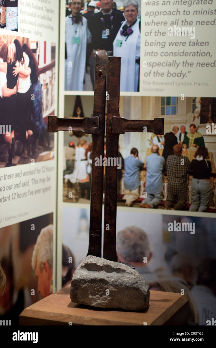 Ground zero cross hi-res stock photography and images - Alamy