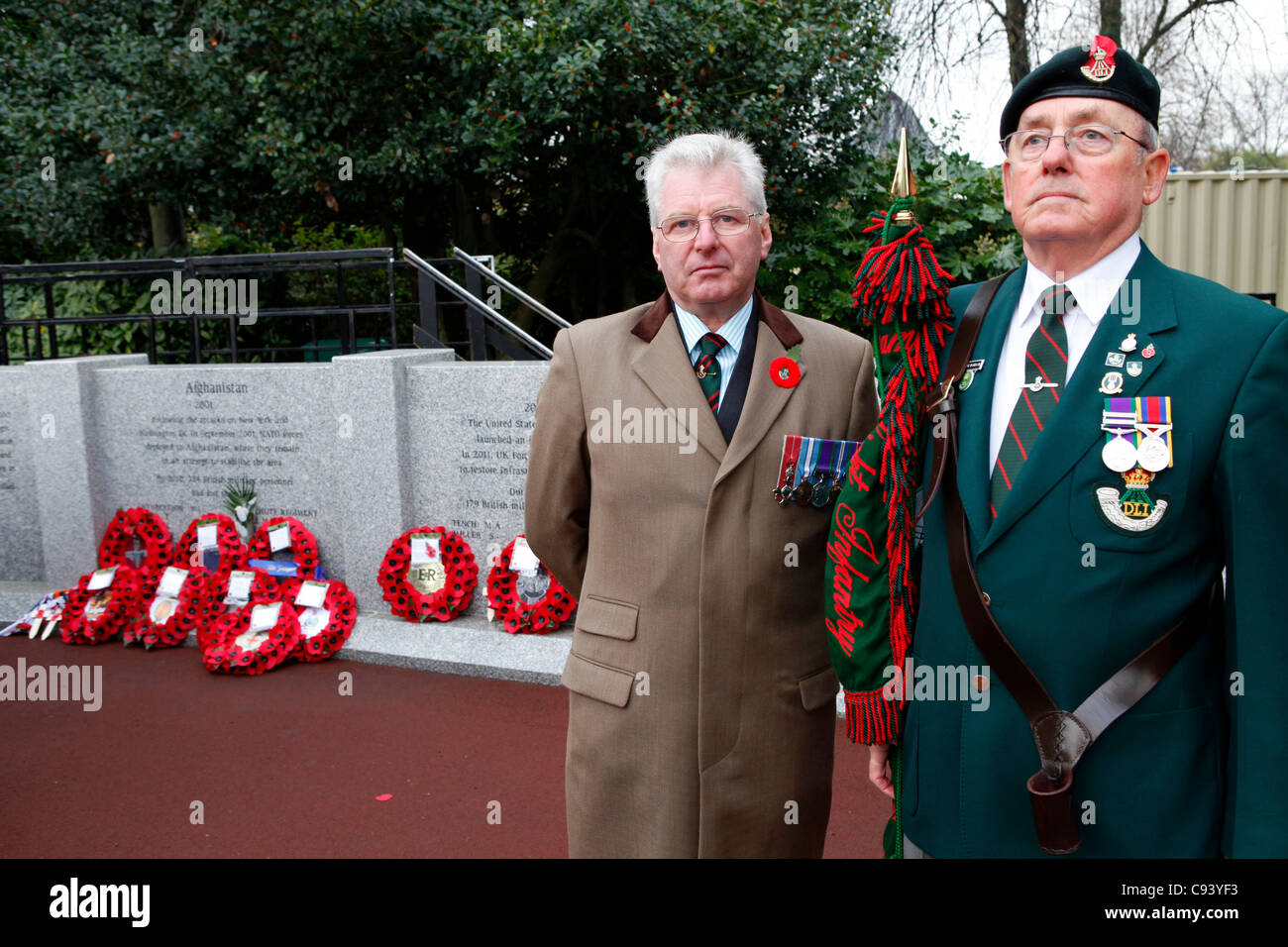 Major chris lawton mbe left hi-res stock photography and images - Alamy