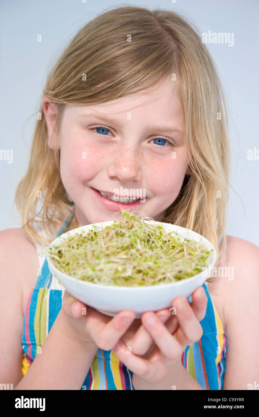 Sprouts for eyes hi-res stock photography and images - Alamy