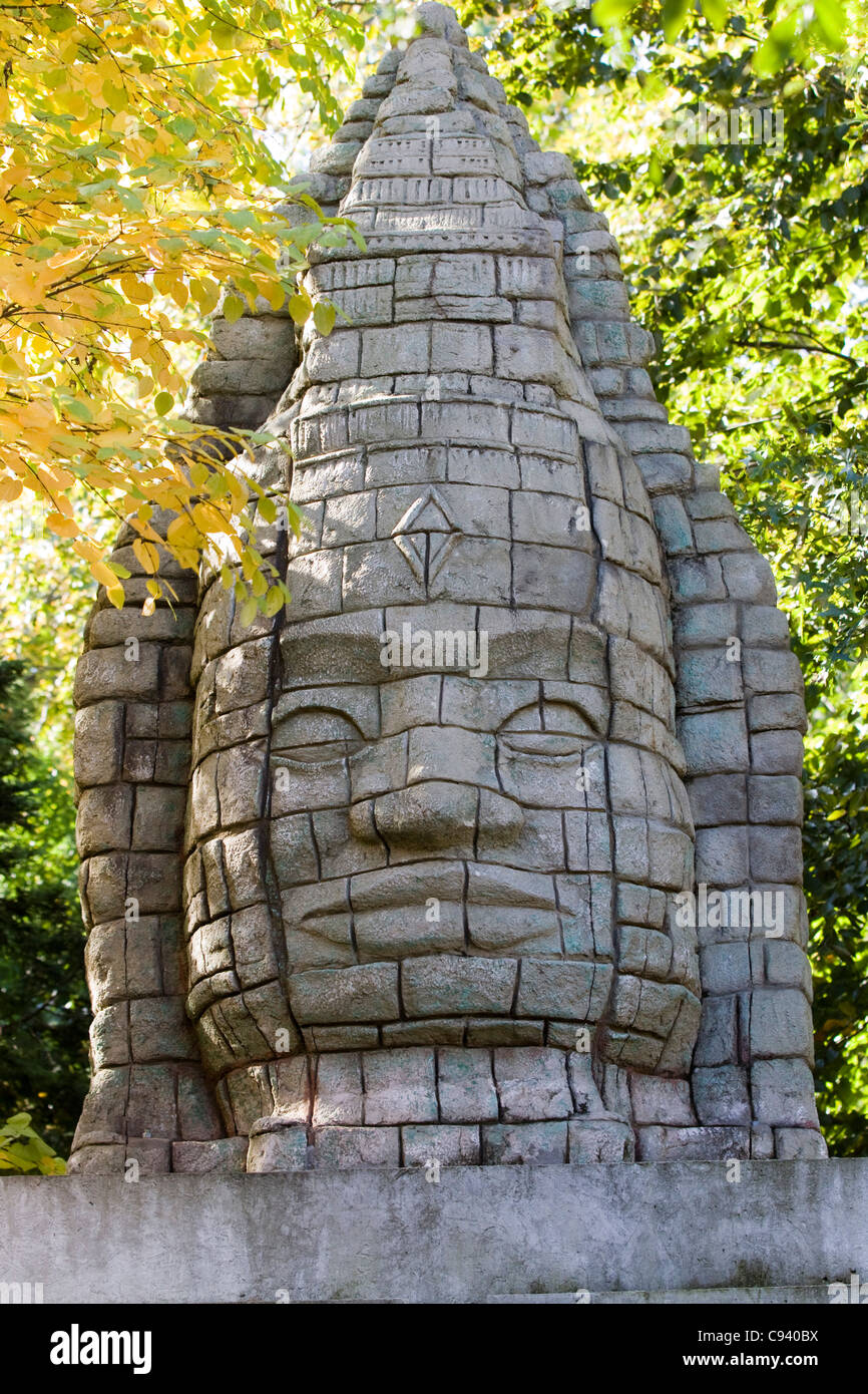Mayan art stone hi-res stock photography and images - Alamy