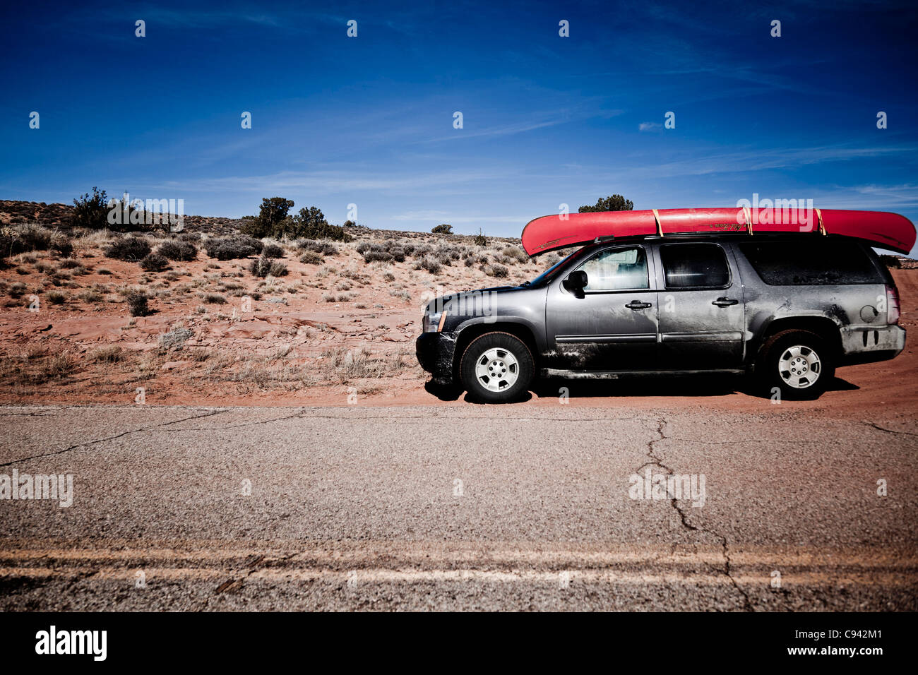Canoe car roof hi-res stock photography and images - Alamy