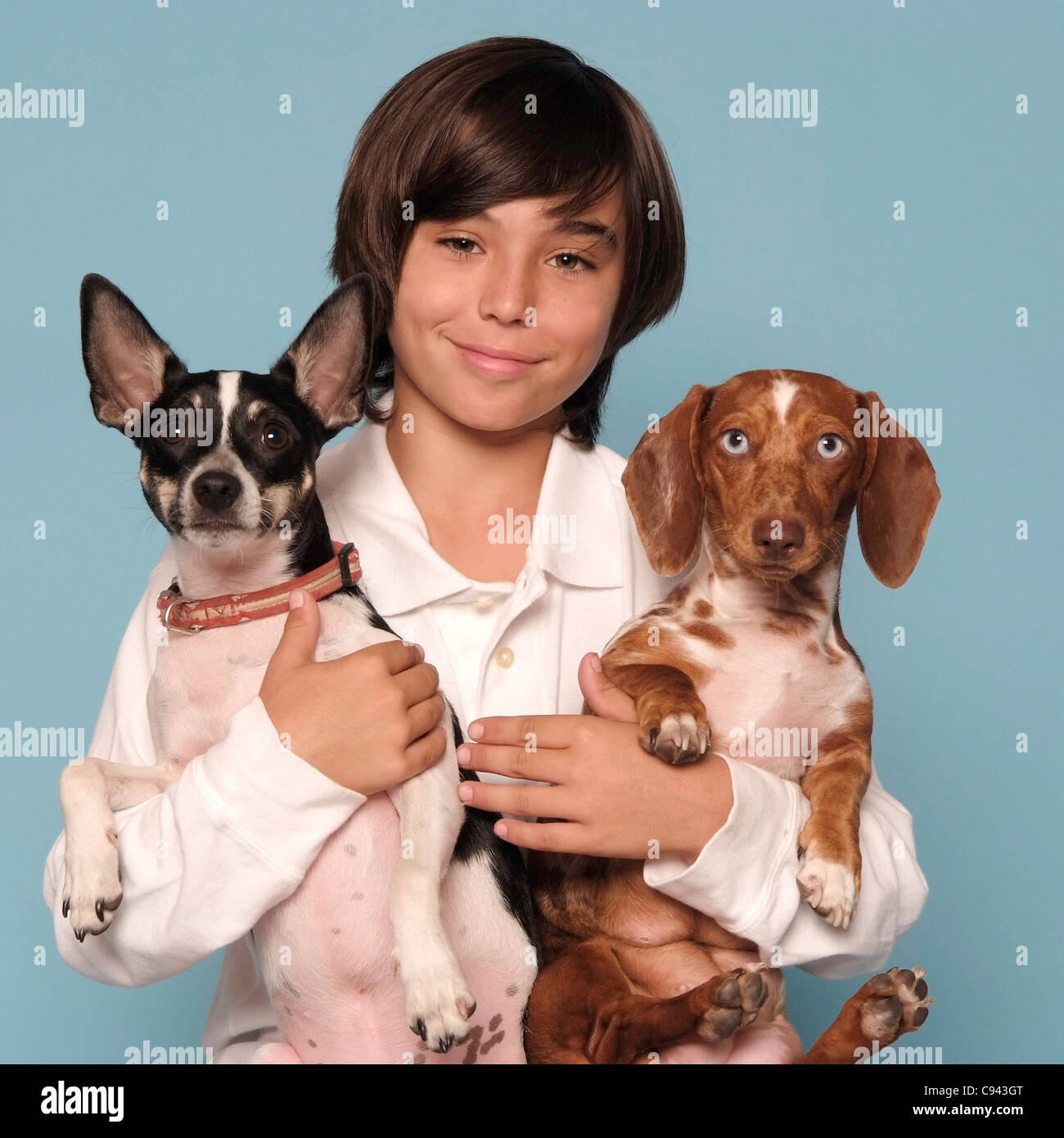 Child dog arms around hi-res stock photography and images - Alamy