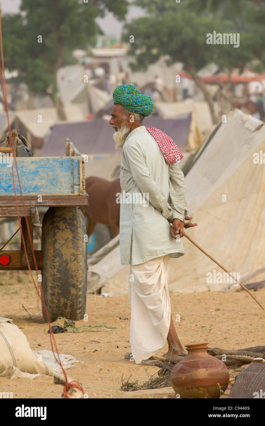 Green turban hi-res stock photography and images - Alamy