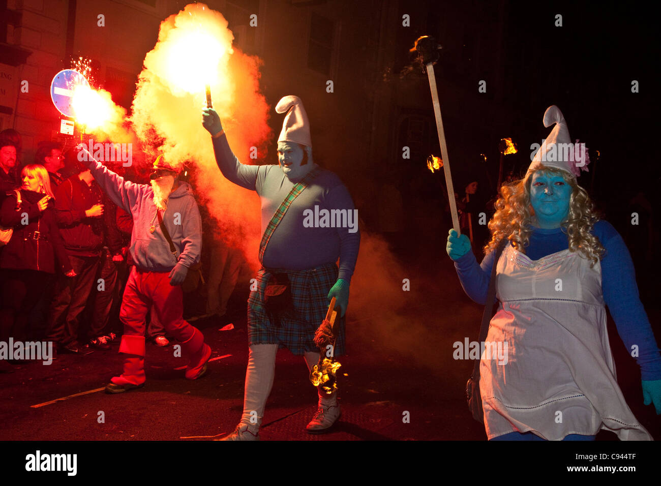 Guy Fawkes (bonfire) night, Lewes, Sussex, England 2011 Stock Photo - Alamy
