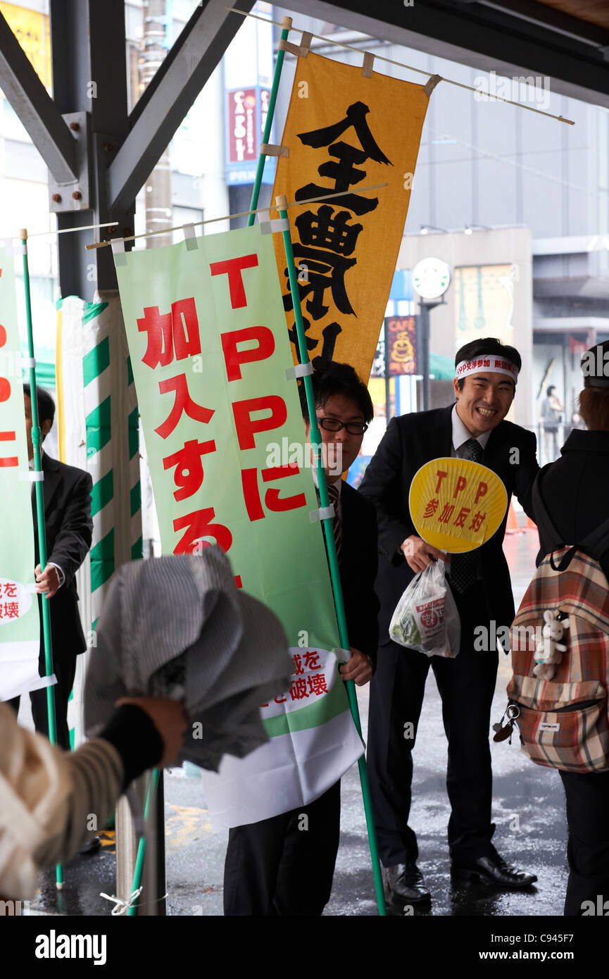 November 11, 2011, Tokyo, Japan - Members of National Federation of ...