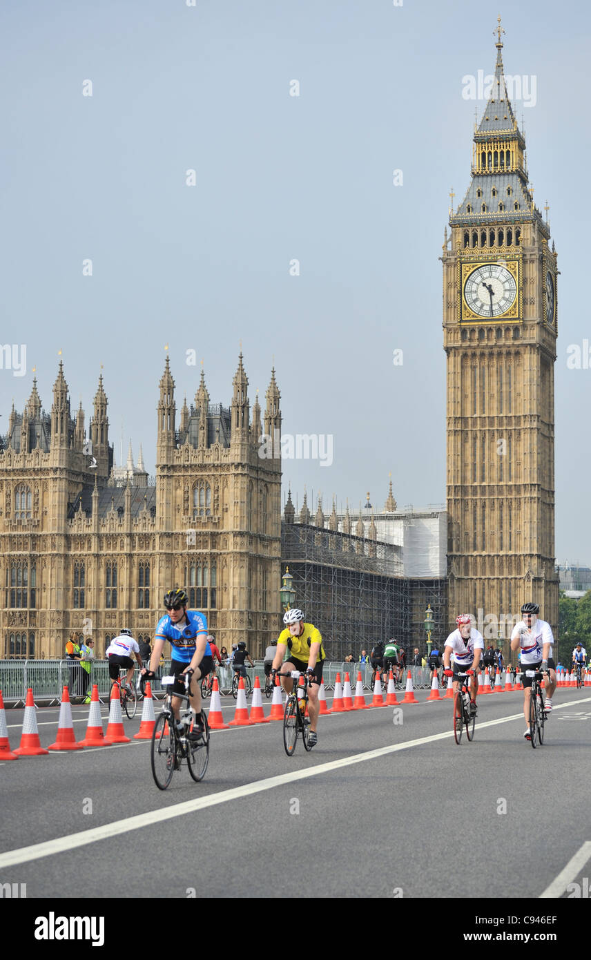 Cyclists participating in the Tour of Britain cycling event on 19th ...