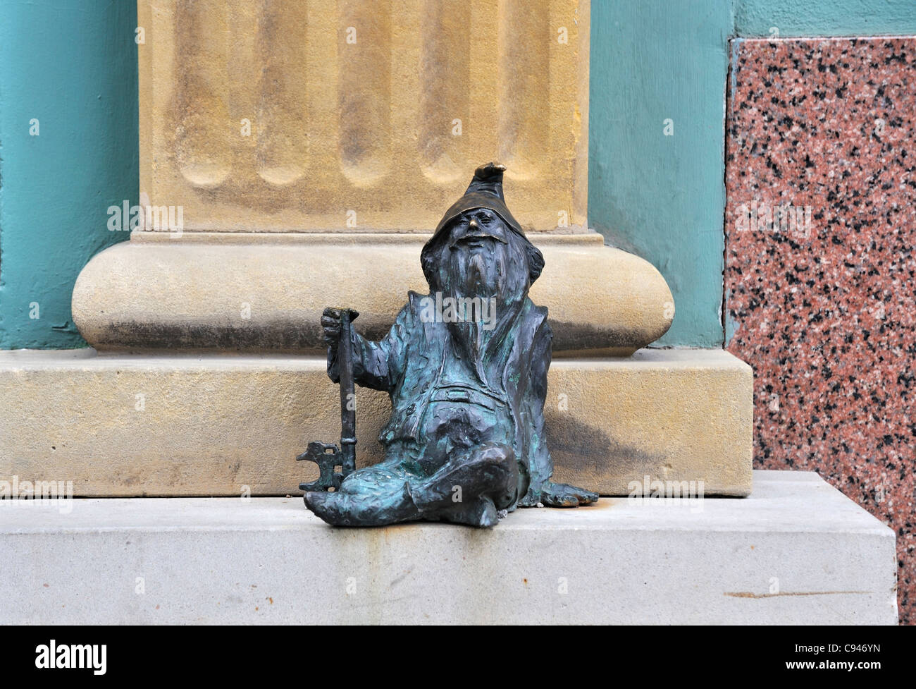 Statues of dwarfs hi-res stock photography and images - Alamy