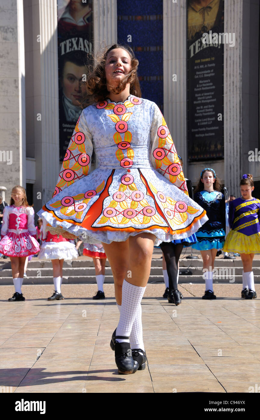 Irish dancers hi-res stock photography and images - Alamy