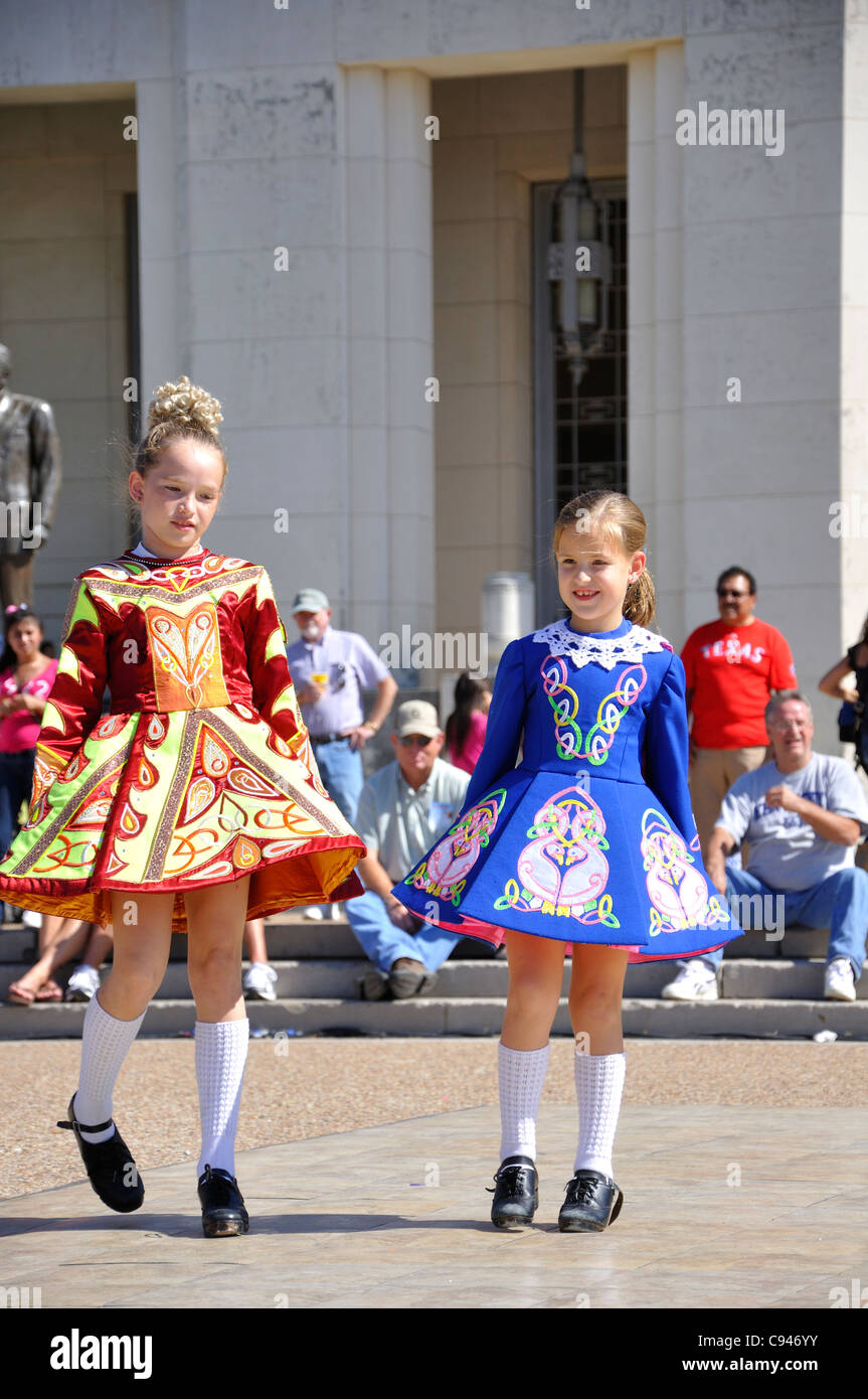 Irish dancer child hi-res stock photography and images - Alamy