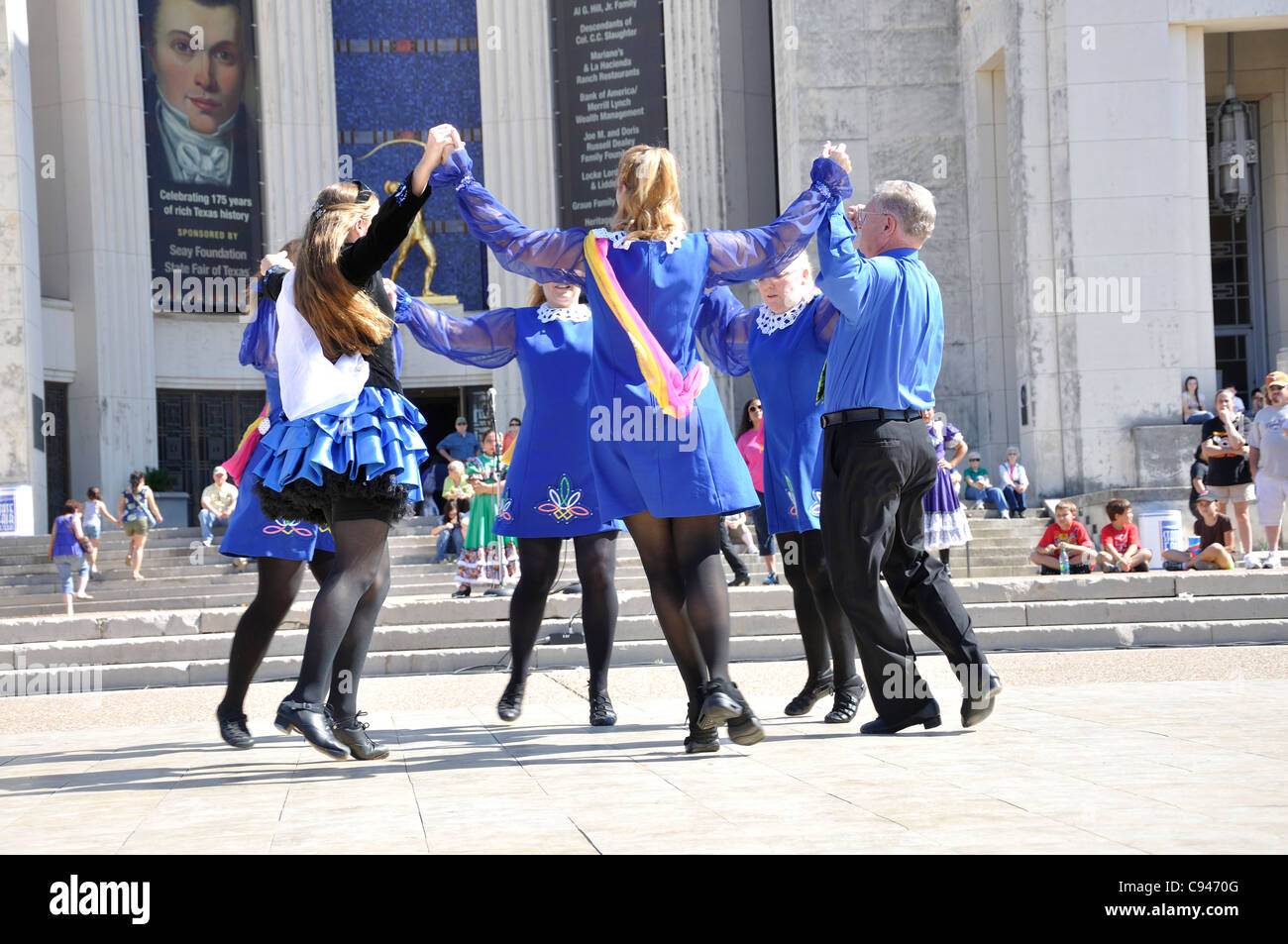 Irish traditional dancing Stock Photo - Alamy