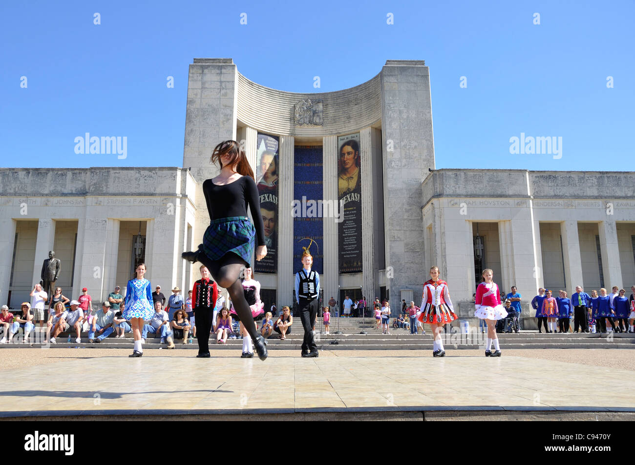 Irish traditional dancing Stock Photo - Alamy