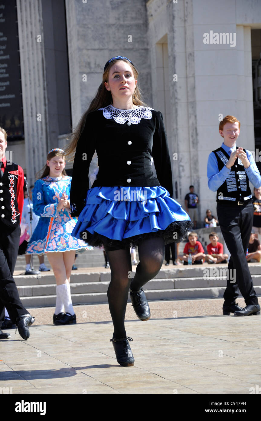 Children dancing irish dancing hi-res stock photography and images - Alamy