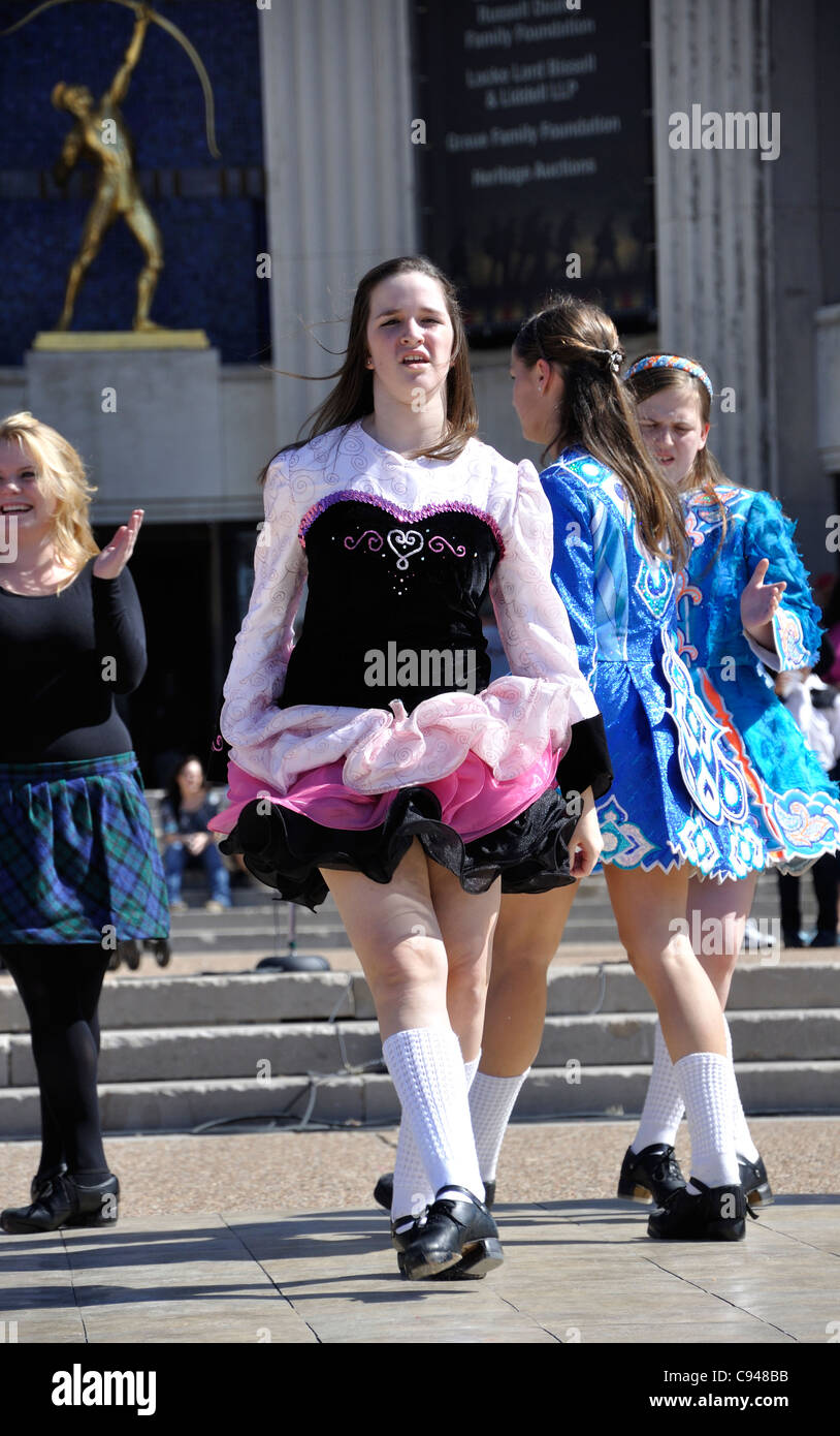 Irish traditional dancing Stock Photo - Alamy