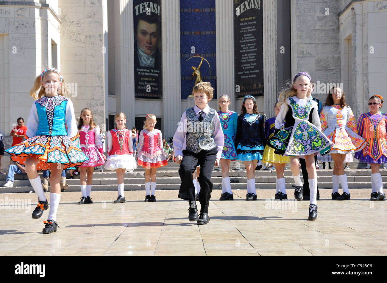Irish dancer child hi-res stock photography and images - Alamy
