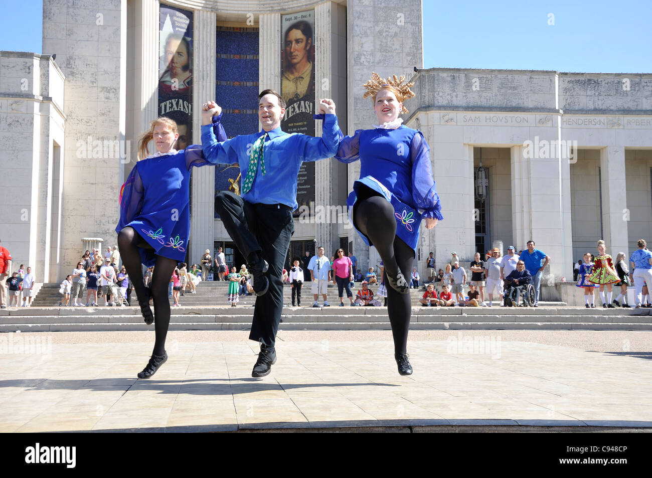 Irish traditional dancing Stock Photo - Alamy