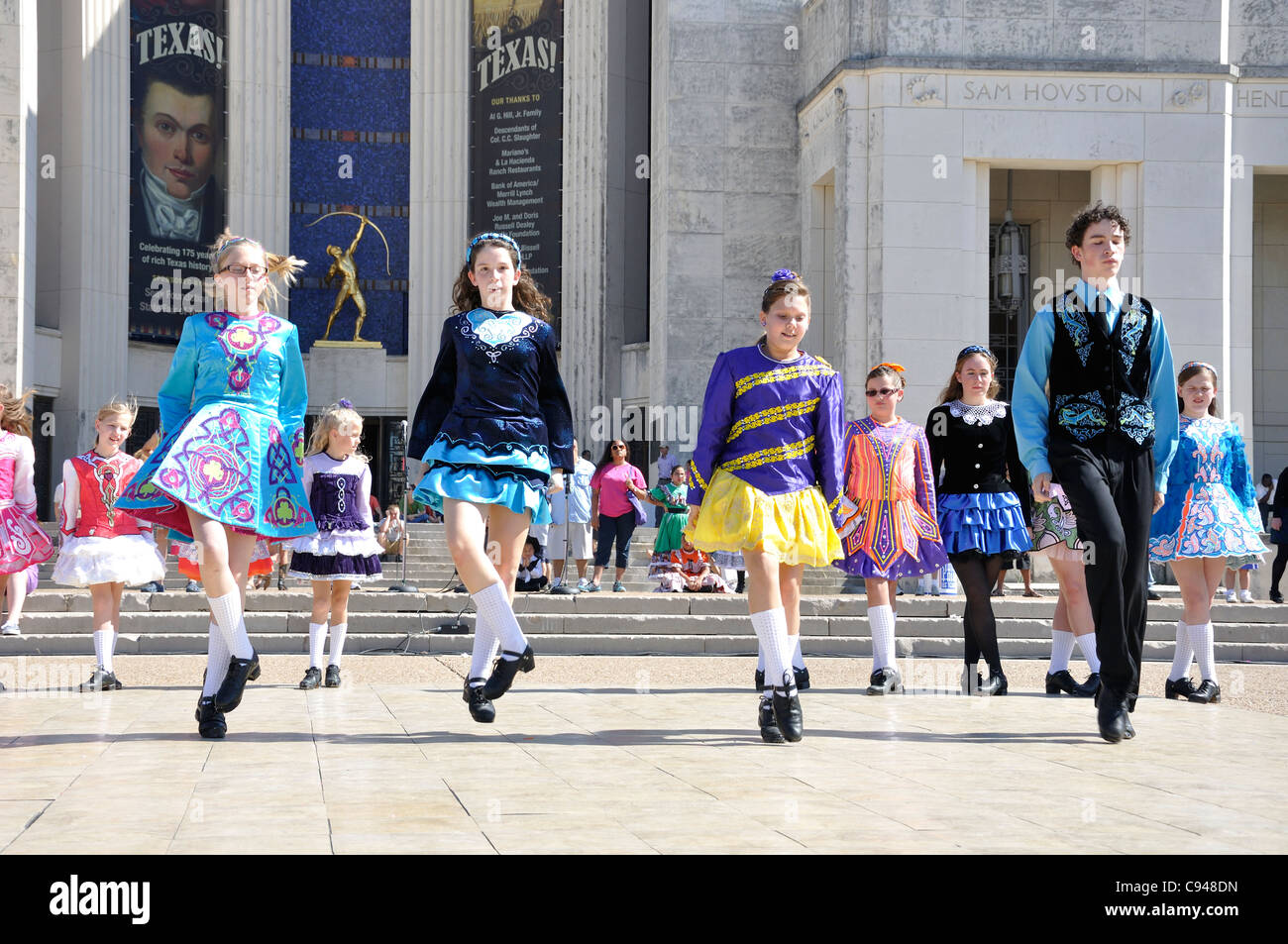 Irish traditional dancing Stock Photo - Alamy
