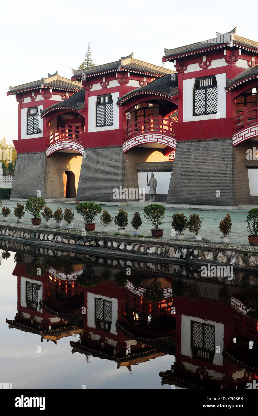 Typical Chinese ancient buildings Stock Photo - Alamy