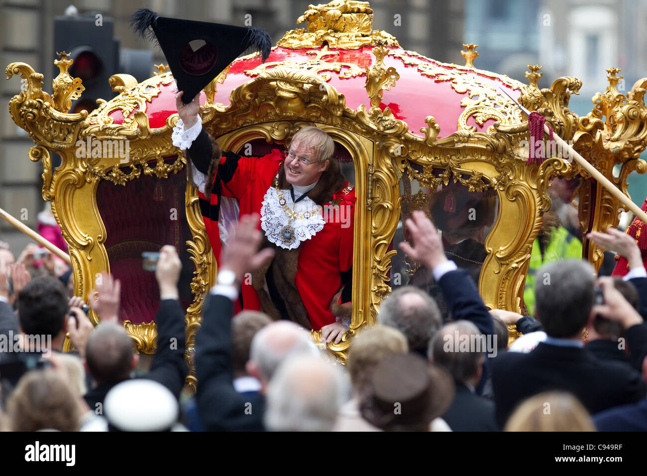 Lord mayor london hat hi-res stock photography and images - Alamy
