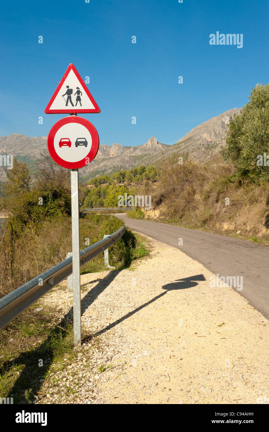 Sign post warning hikers hi-res stock photography and images - Alamy