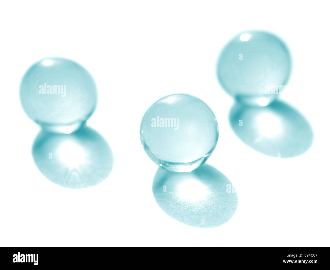Water droplets horizontal Cut Out Stock Images & Pictures - Alamy