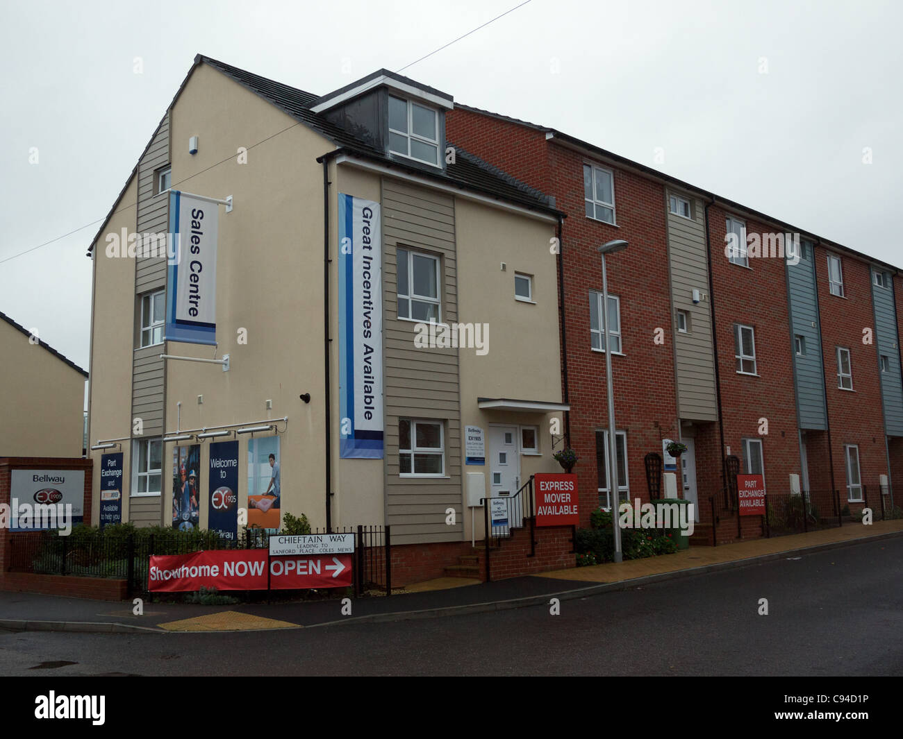New Build Housing Development Stock Photo - Alamy