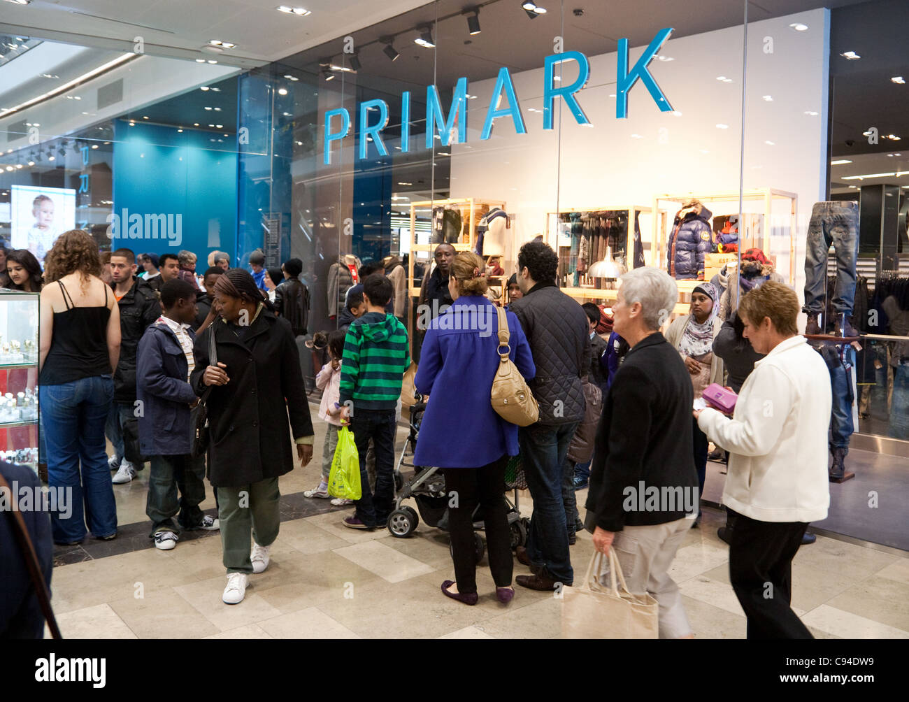 Crowds of people outside the primark store, Westfield shopping centre ...