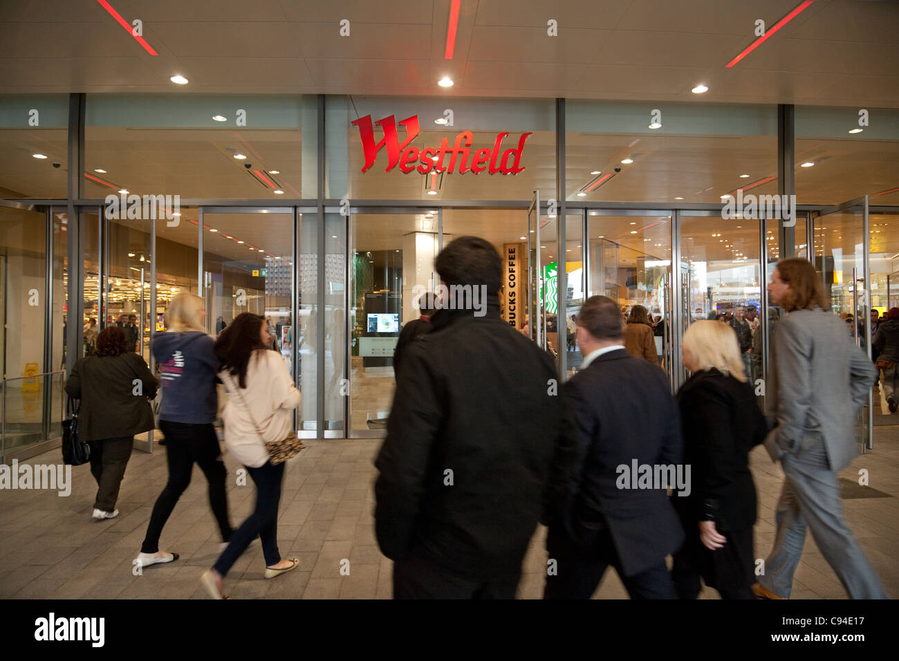 Westfield london interior hi-res stock photography and images - Alamy