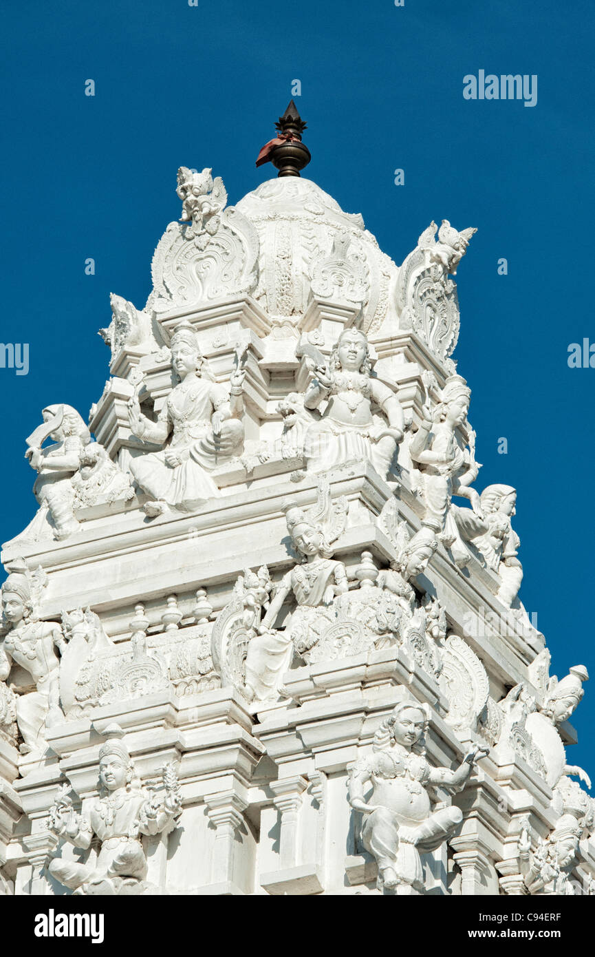 White hindu temple hi-res stock photography and images - Alamy