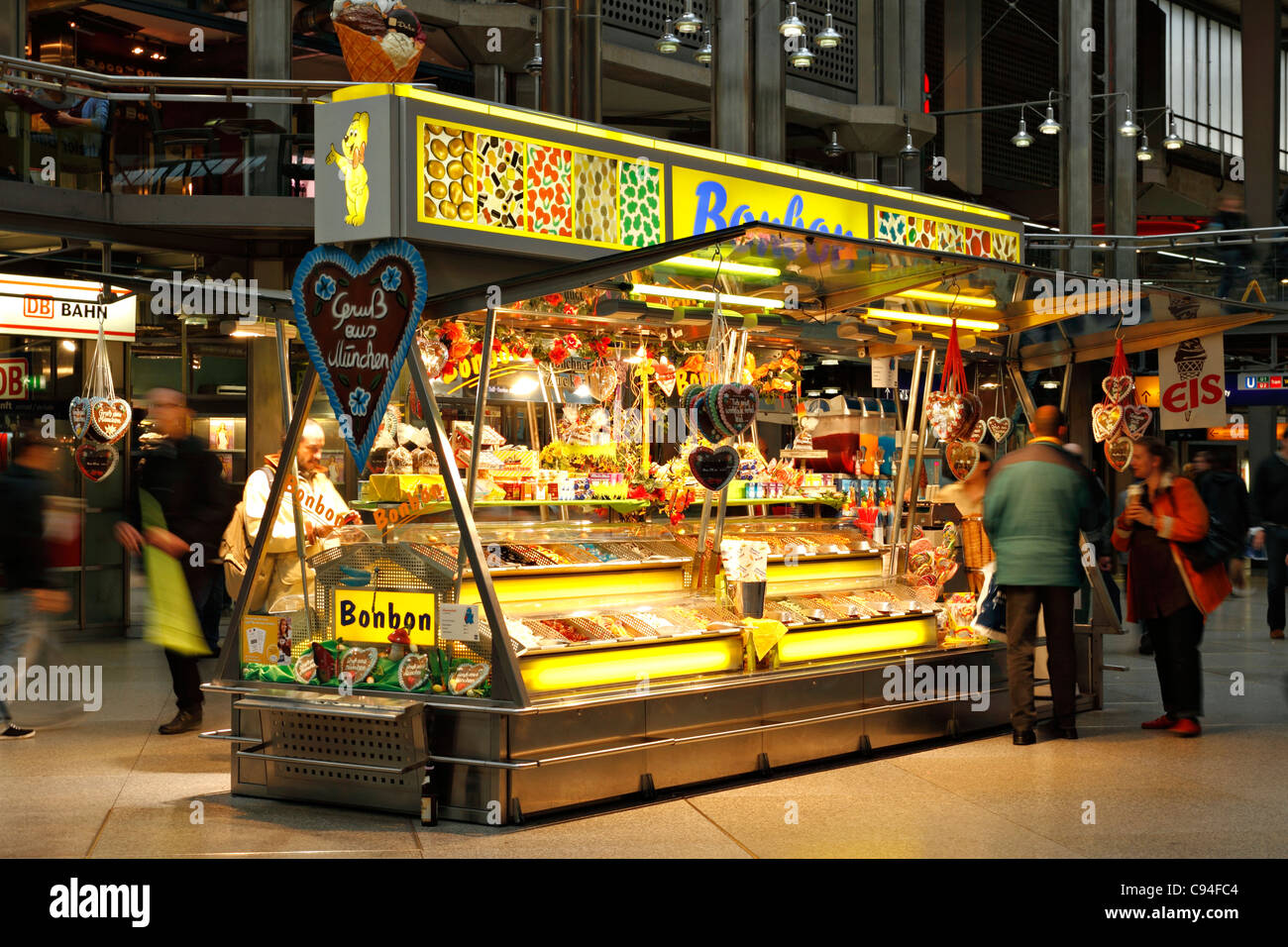 Sweet stand, Hauptbahnhof main station, Munich Upper Bavaria Germany ...