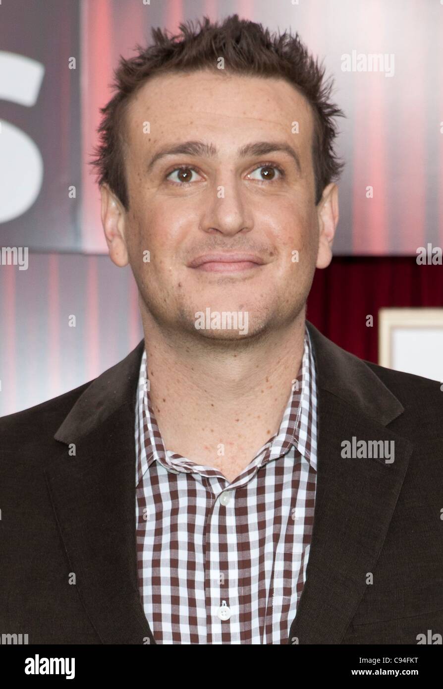 Jason Segal at arrivals for THE MUPPETS Premiere, El Capitan Theatre ...